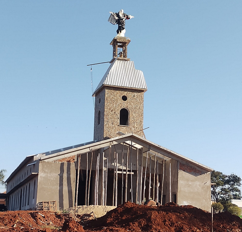 Construção da nova igreja matriz de Aporé avança e promete ser uma das ...
